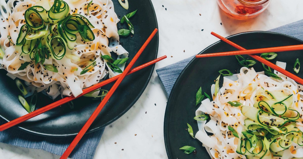 Easy Cold Cucumber Chile Sesame Noodles | VegNews