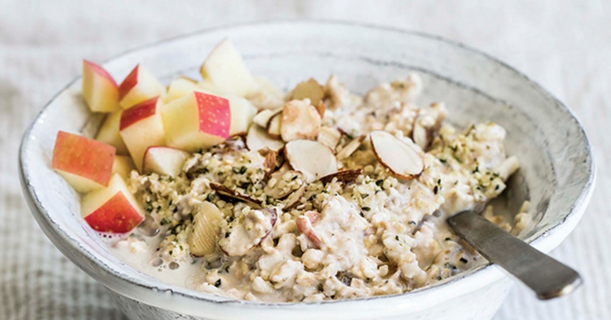 Two-Step Creamy Overnight Apple Ginger Muesli | VegNews