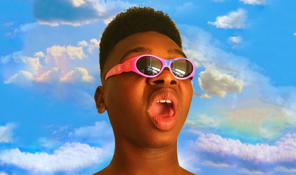 YouTube Star Jay Versace Tries Vegan Fried Chicken; Screams | VegNews