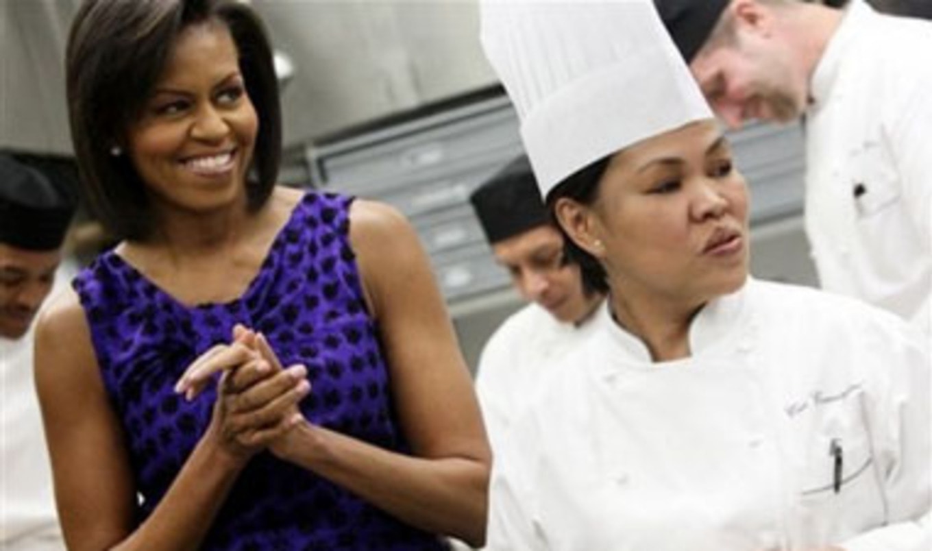 First Lady Invites Recipe Winners to White House | VegNews