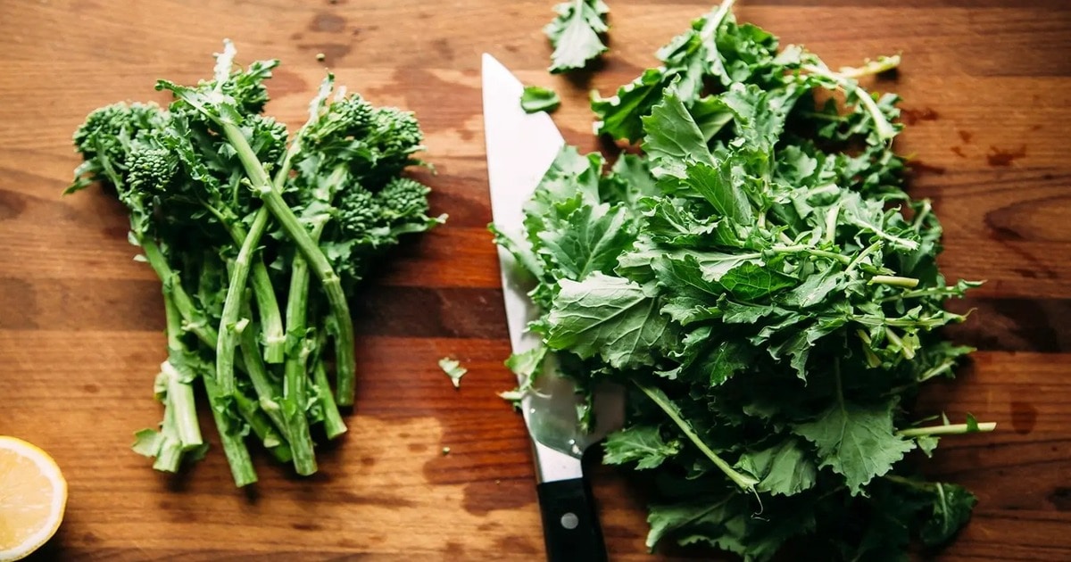 7 Broccoli Rabe Recipes, From Creamy Mac and Cheese to Hot Garlicky ...