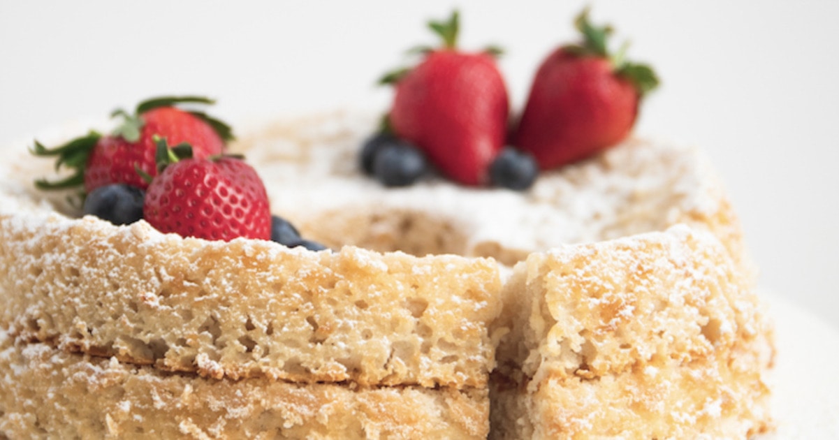 How to Make Delicious, Light, Fluffy Vegan Angel Food Cake | VegNews